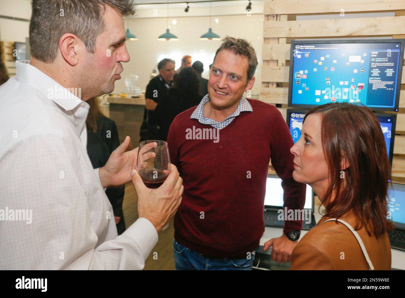 Down the street from the University of Texas dorm room where Dell got ...