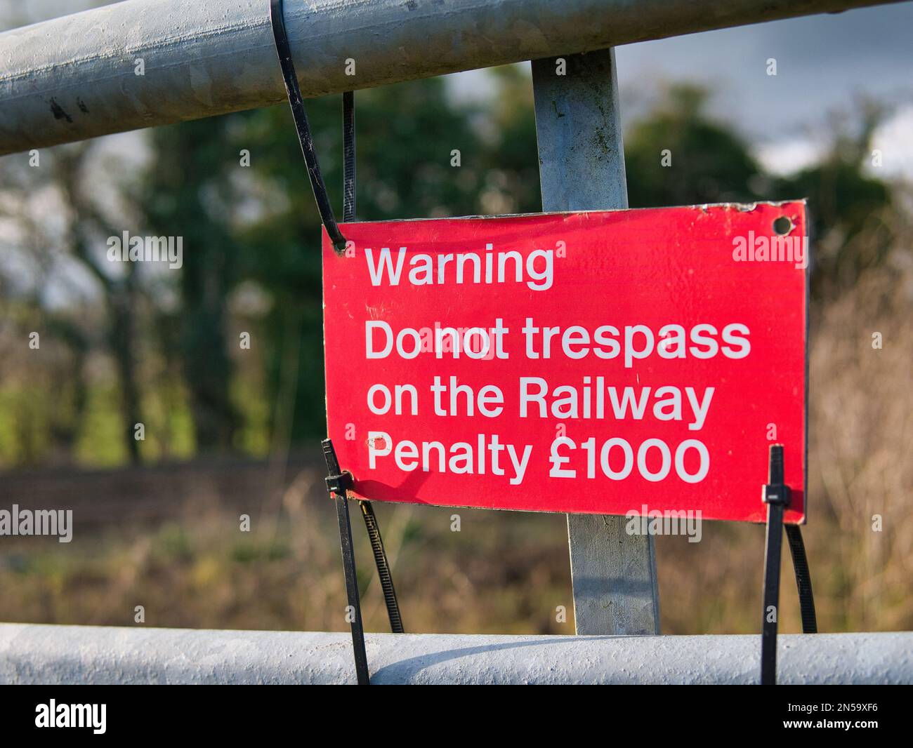 Warning trespass on railway sign hi-res stock photography and images ...