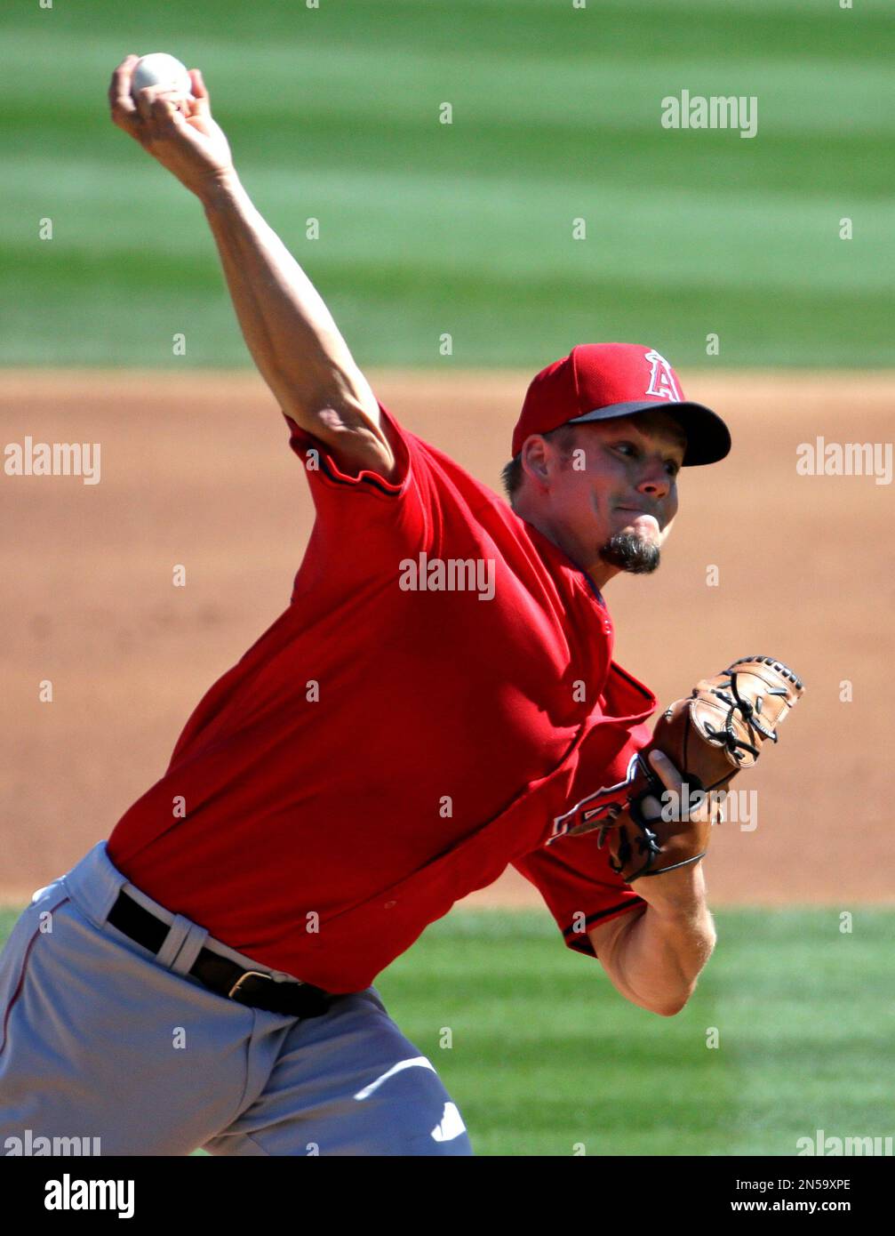 Los Angeles Angels starting pitcher Joe Blanton throws against the ...