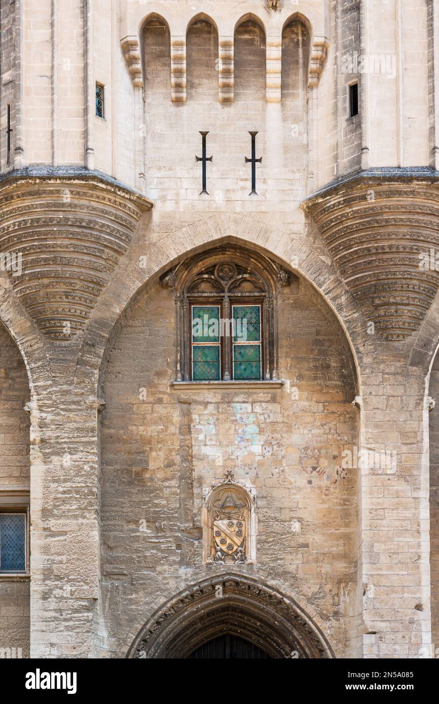 Medieval palace hi-res stock photography and images - Alamy