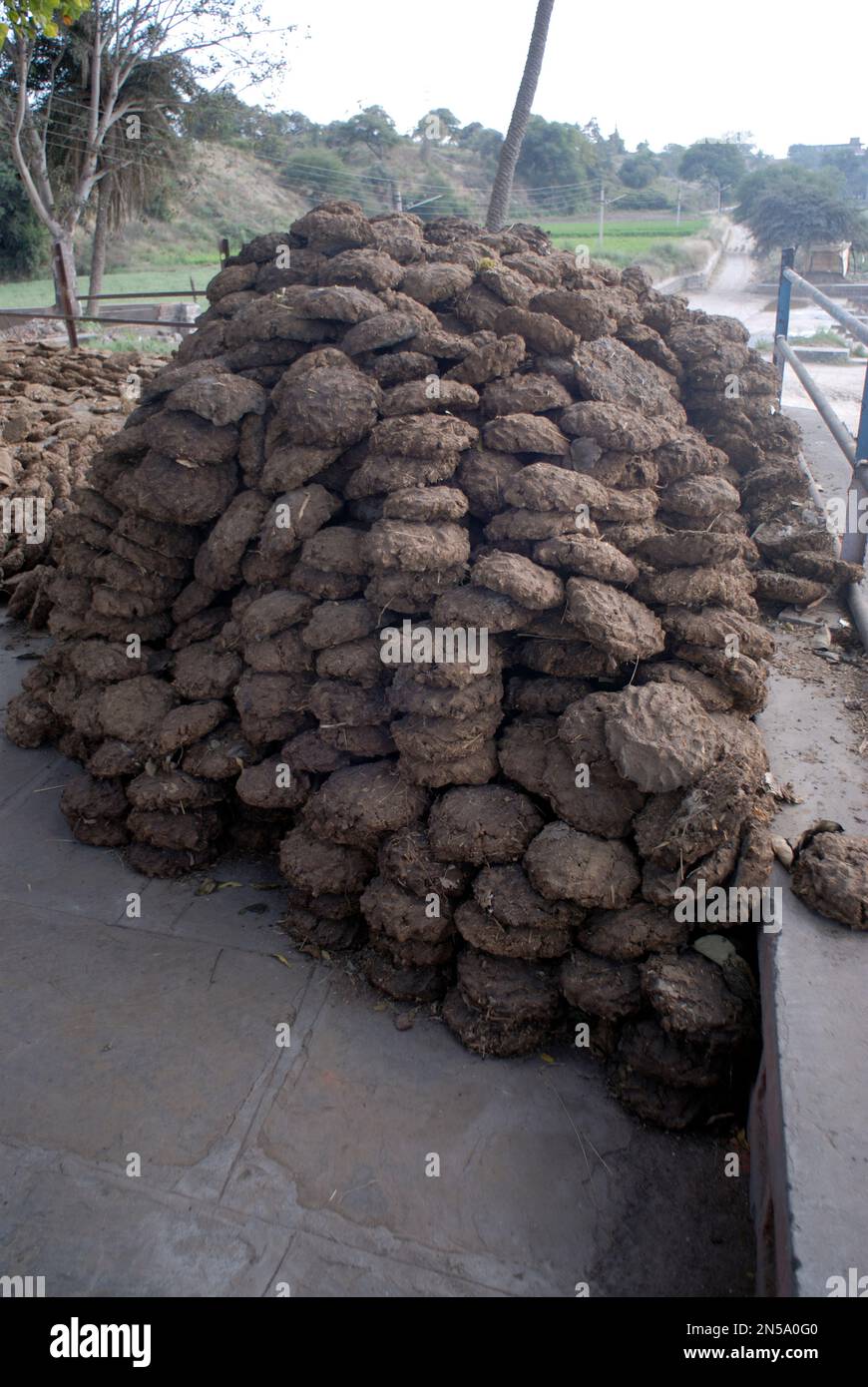 Fuel cake hi-res stock photography and images - Alamy