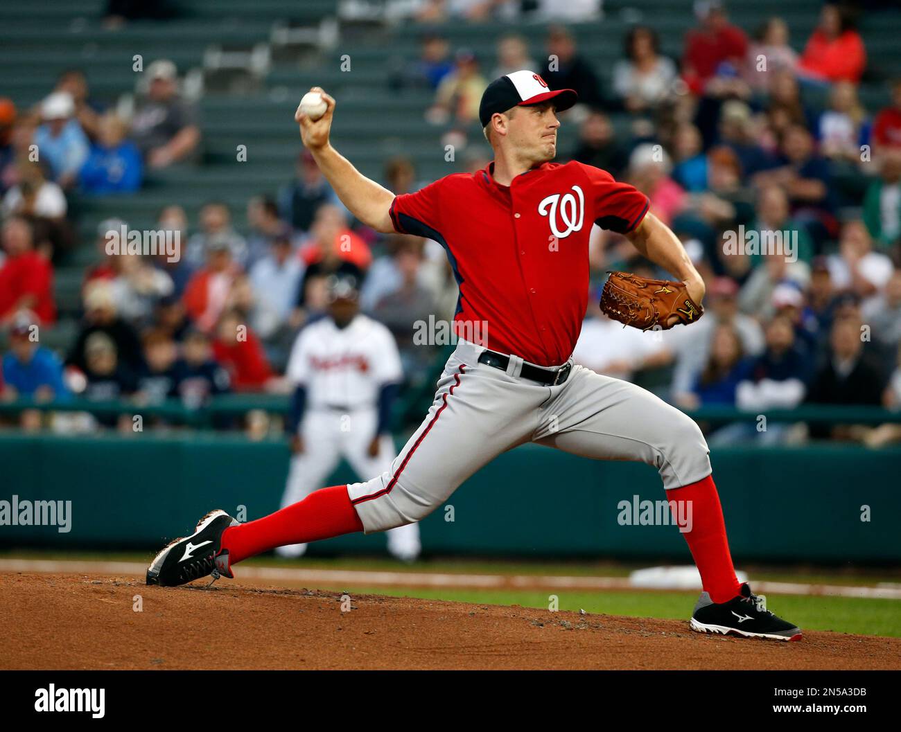 Washington Nationals starting pitcher Jordan Zimmermann (27) throws in ...