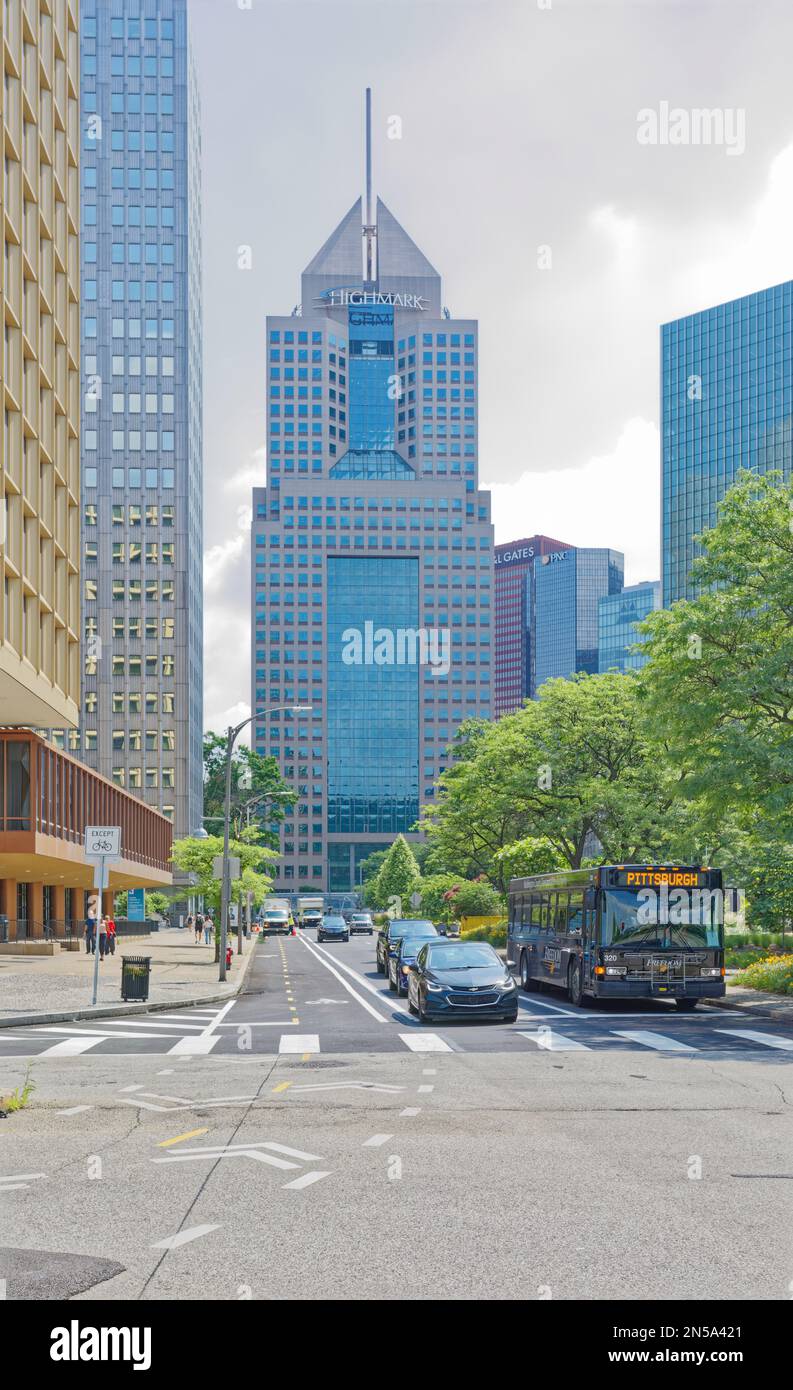 Pittsburgh Downtown: Granite-and-glass-clad Fifth Avenue Place, with ...