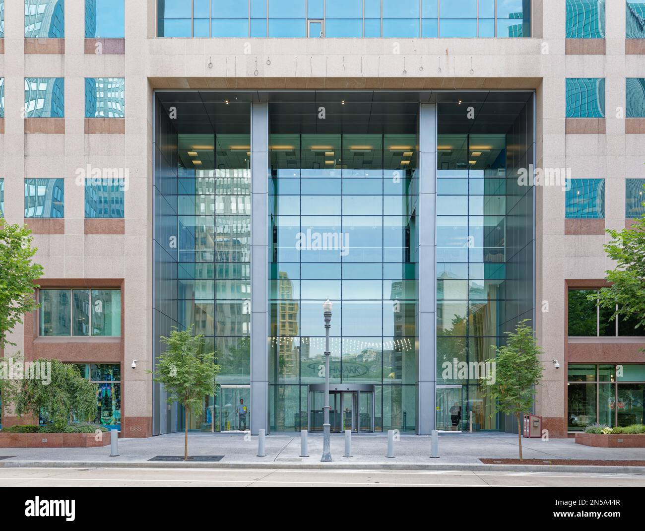 Pittsburgh Downtown: Granite-and-glass-clad Fifth Avenue Place, with ...