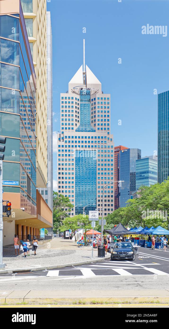 Pittsburgh Downtown: Granite-and-glass-clad Fifth Avenue Place, with ...