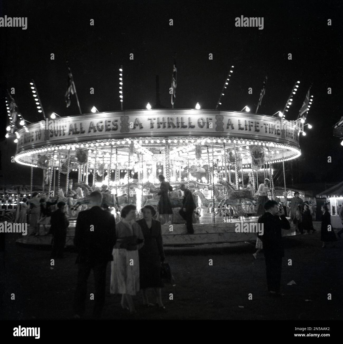 1950s amusement park ride hi-res stock photography and images - Alamy
