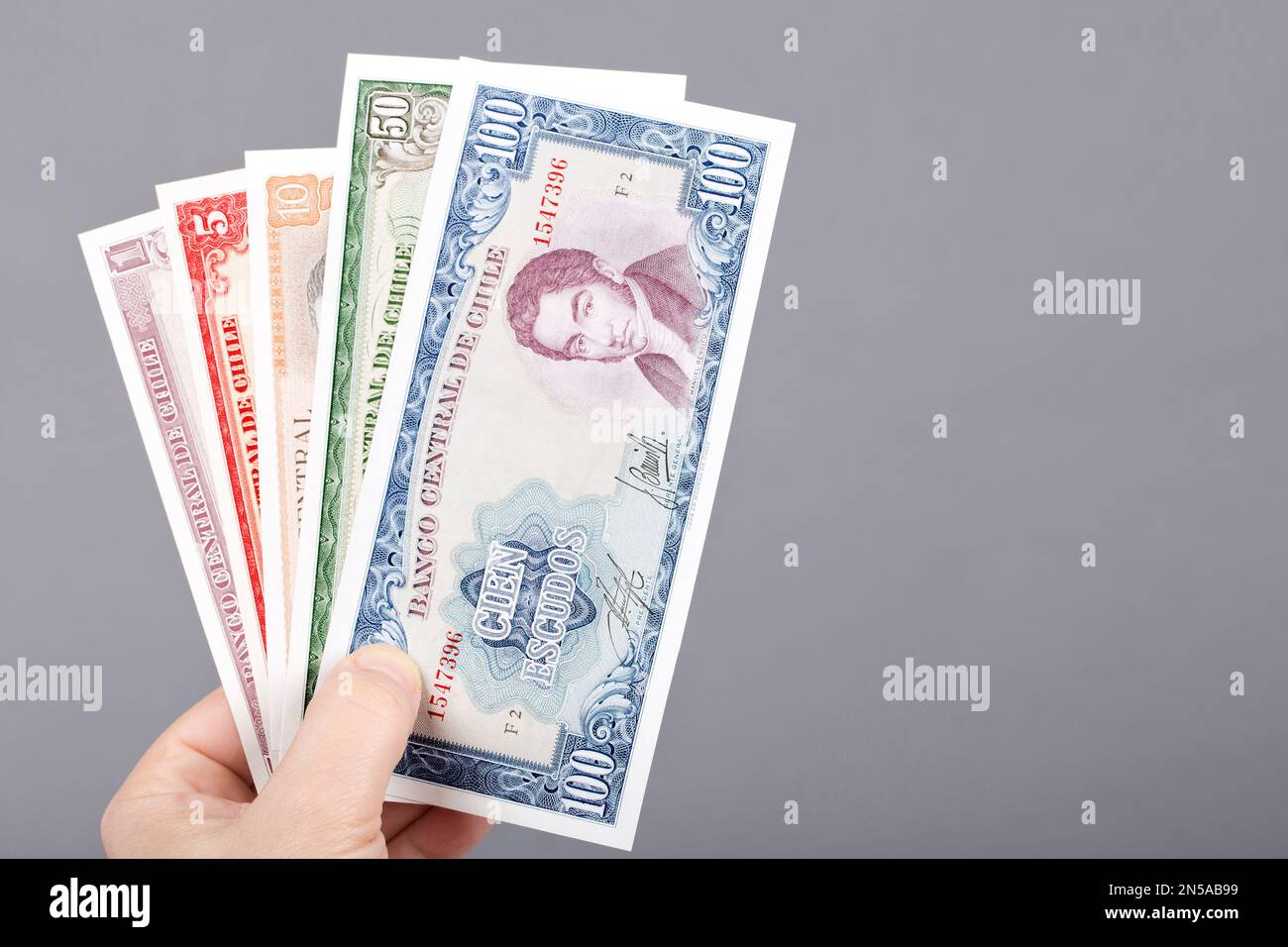 Escudo escudos hi-res stock photography and images - Alamy