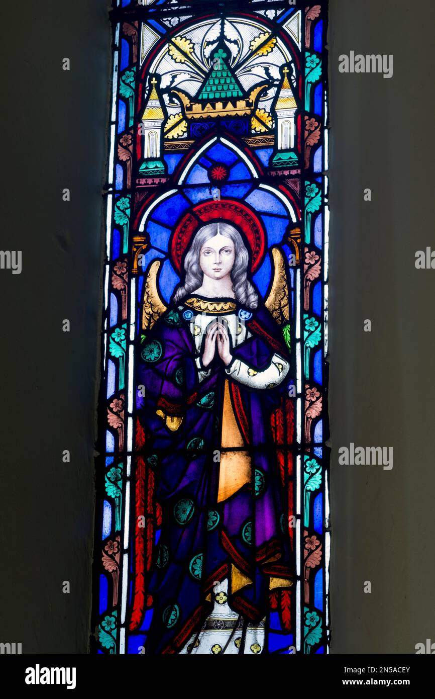 Angel stained glass, St. Leonard`s Church, Ryton-on-Dunsmore ...