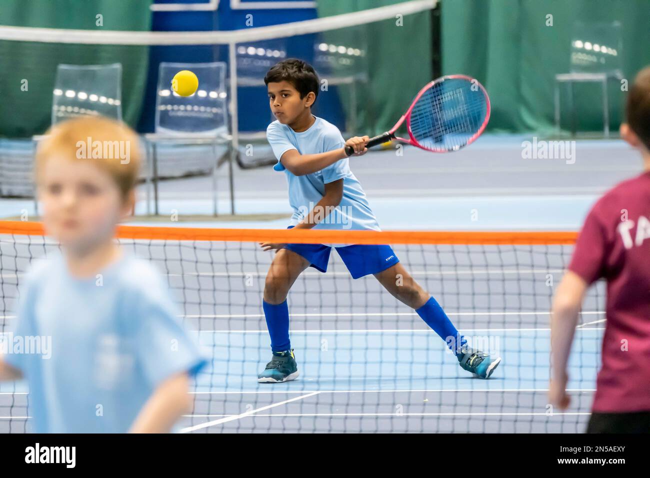 Tennis lesson and children hi-res stock photography and images - Alamy