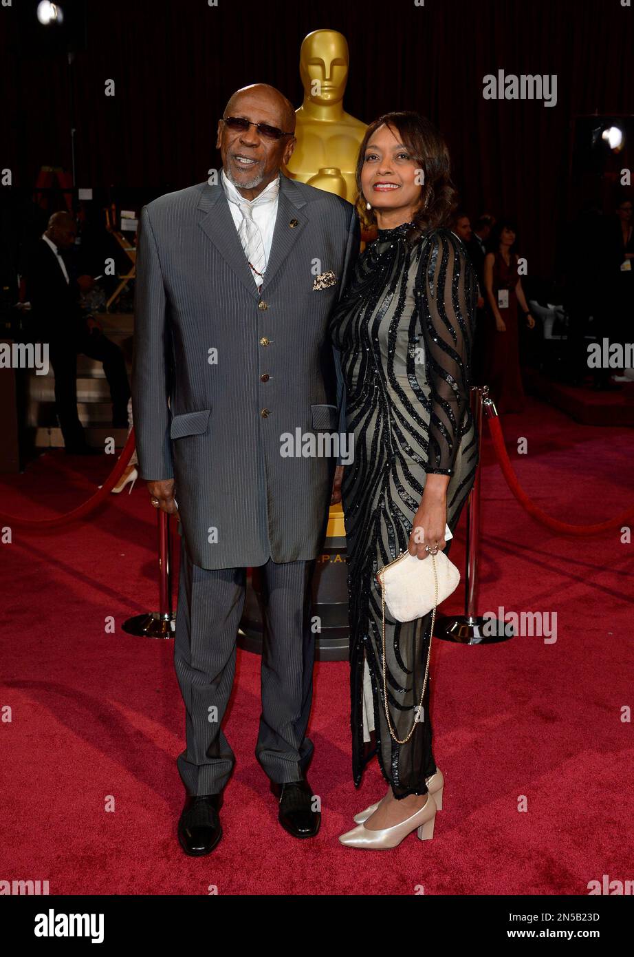 Louis Gossett, Jr., left, and Cyndi James Gossett arrive at the Oscars ...