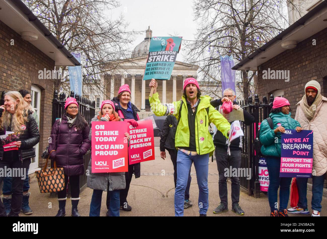 Higher pay picket sign hi-res stock photography and images - Alamy