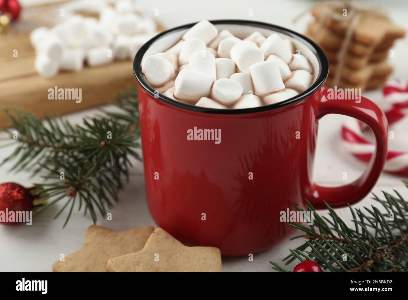 Beautiful cup marshmallows in hi-res stock photography and images - Alamy