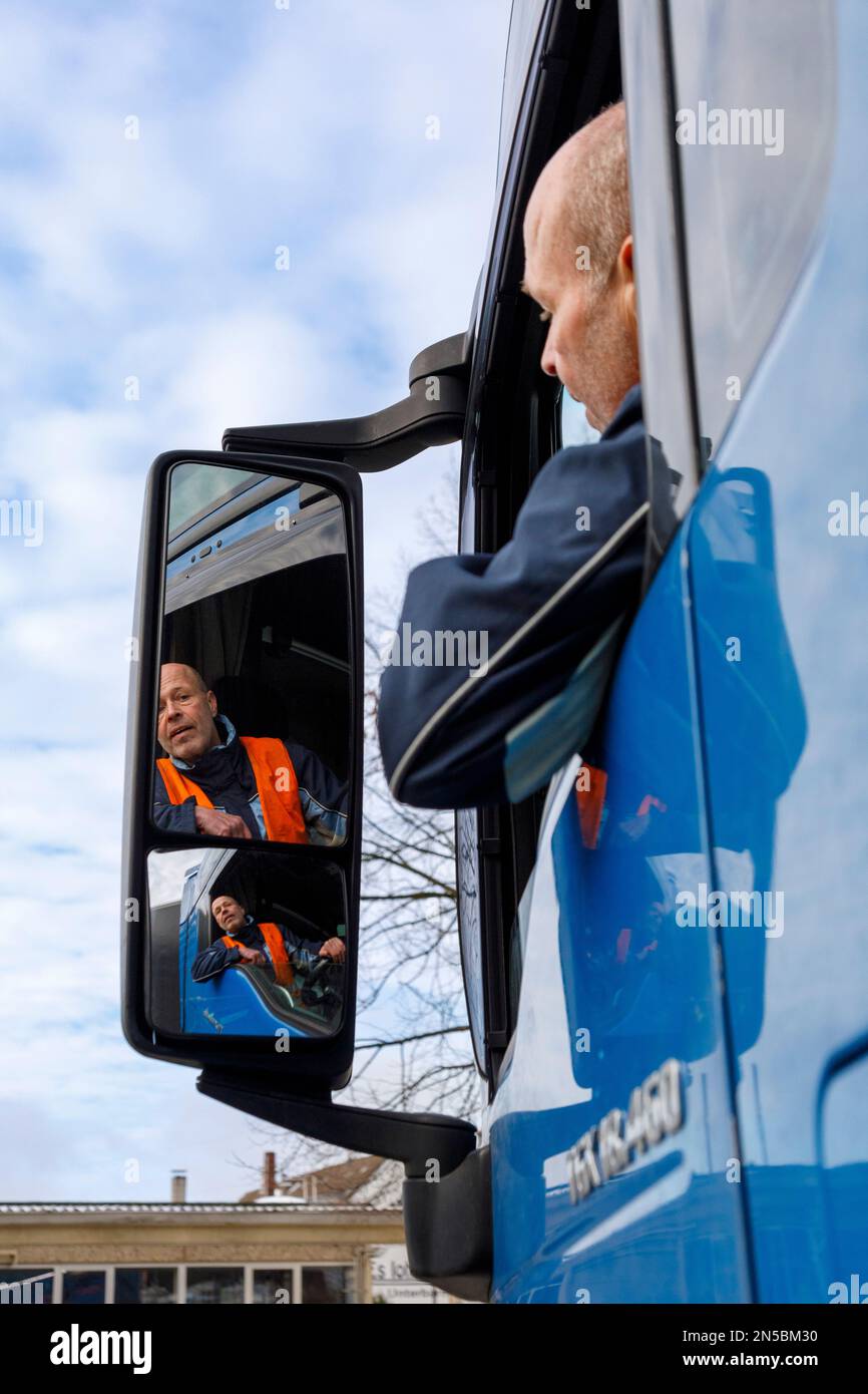 Professional driver when manoeuvring, reversing, truck in long-distance ...