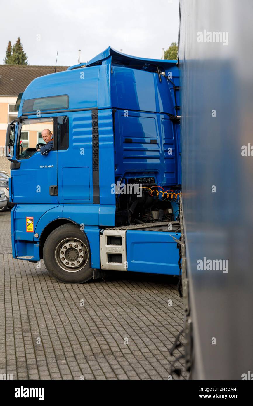Professional driver when manoeuvring, reversing, truck in long-distance ...
