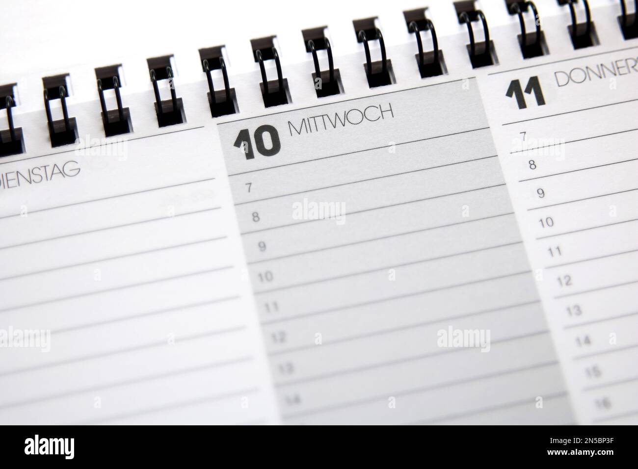 desk calendar in German, Wednesday 10 Stock Photo - Alamy