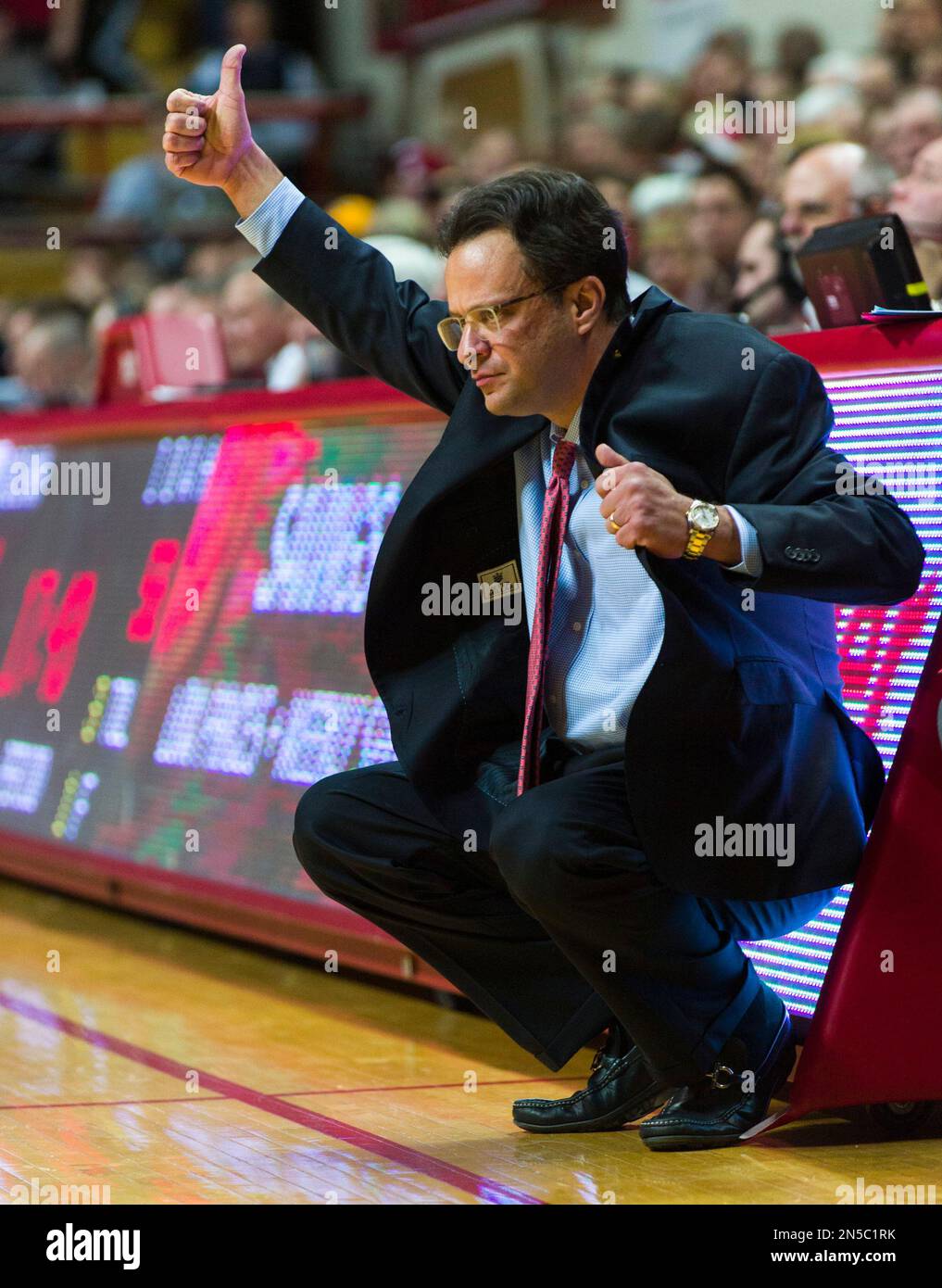 Indiana coach Tom Crean reacts to the action on the court in the second ...