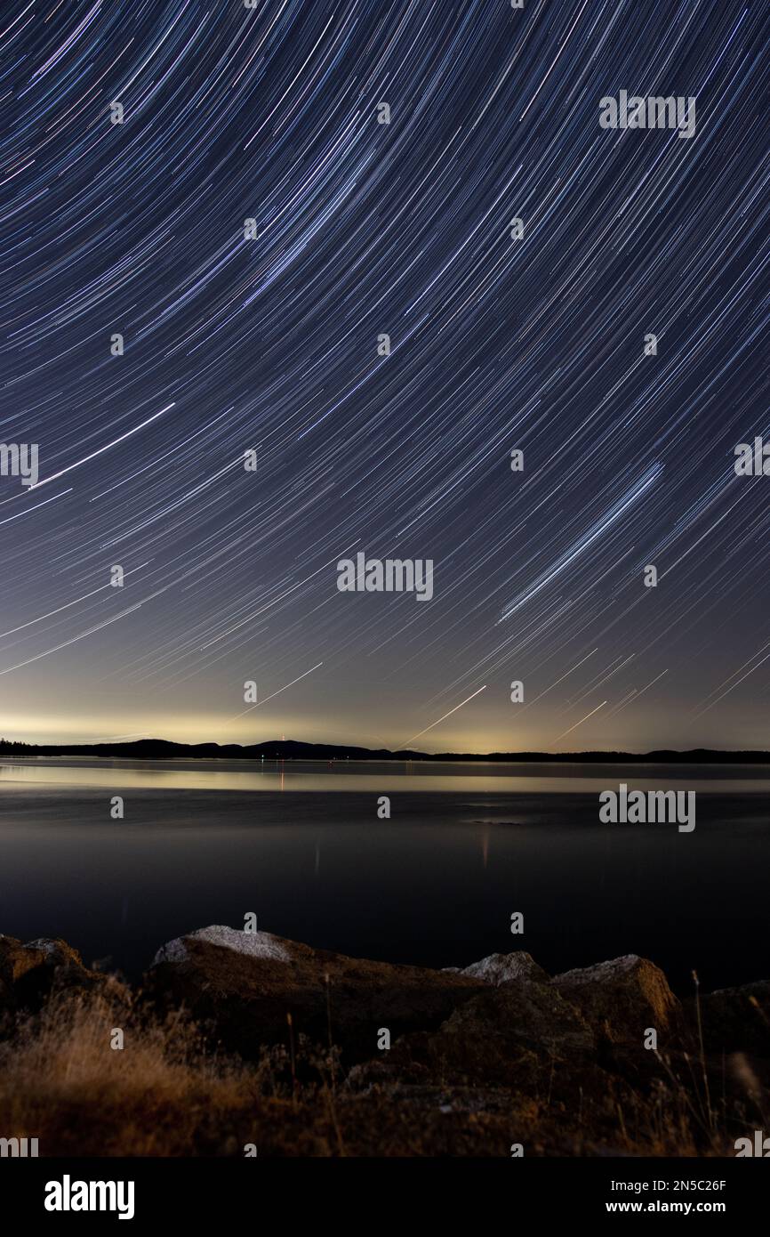 Night shot stars over rocks hi-res stock photography and images - Alamy