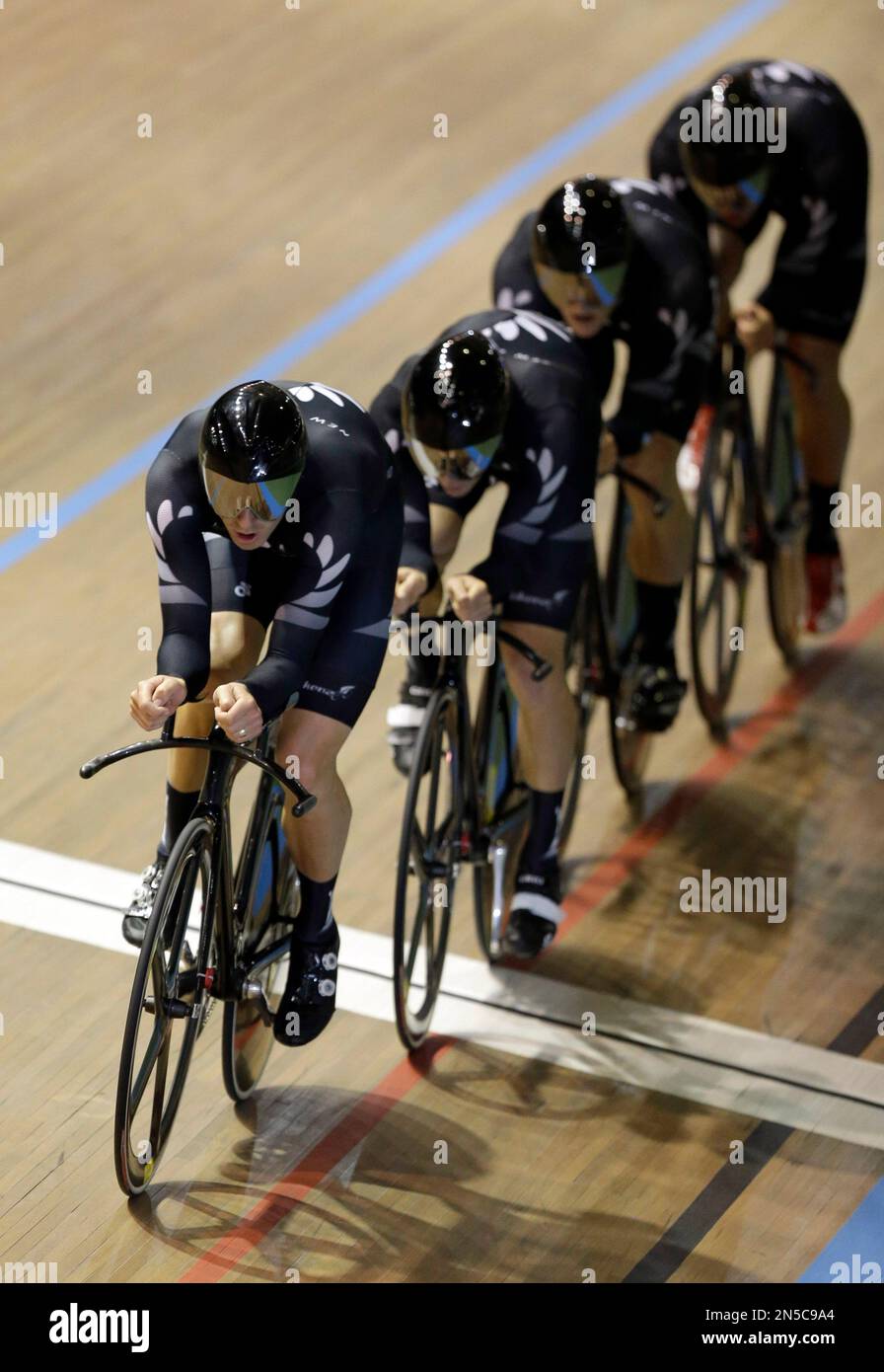 Team New Zealand races to win the bronze medal in men's team pursuit ...