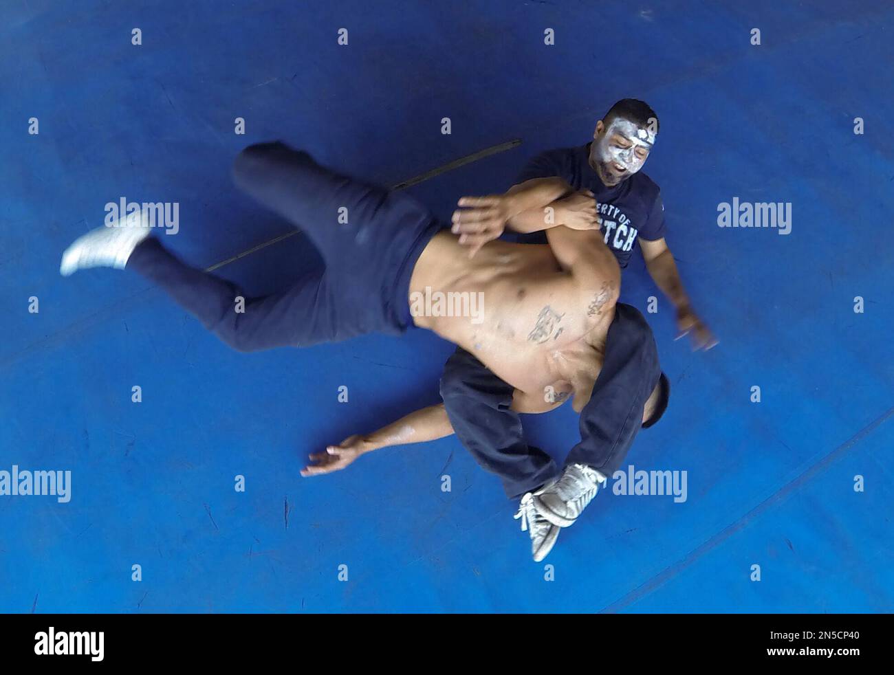 Inmate Julian Garcia Bernabe, also known as Pentagoncito, right ...