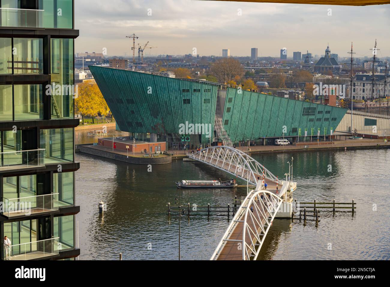 Amsterdam harbour skyline hi-res stock photography and images - Alamy