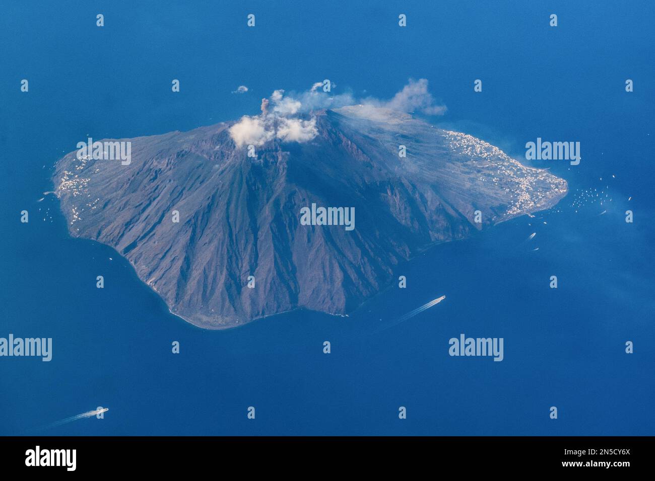 Stromboli villages hi-res stock photography and images - Alamy