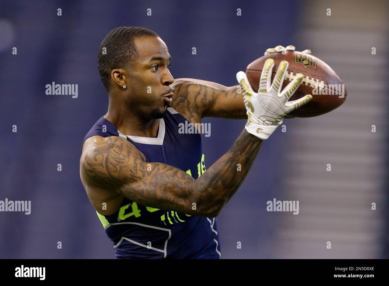 Colorado wide receiver Paul Richardson makes a catch during a drill at ...