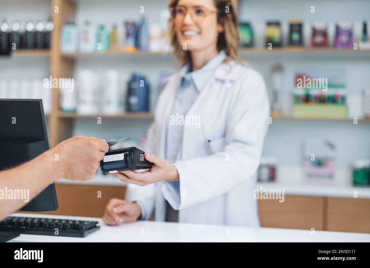 Drug retail hi-res stock photography and images - Alamy
