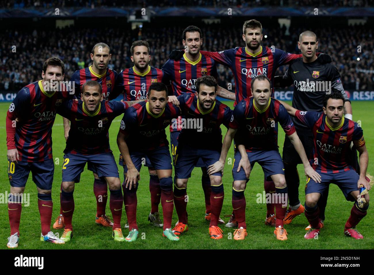 Barcelona line up for a team photograph before their Champions League ...