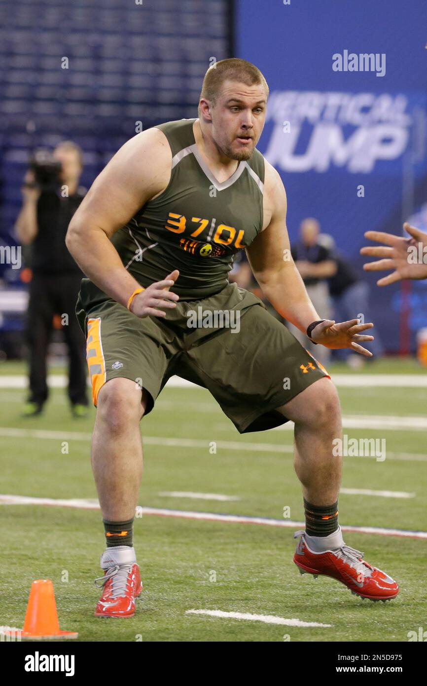 Colorado State offensive lineman Weston Richburg runs a drill at the ...