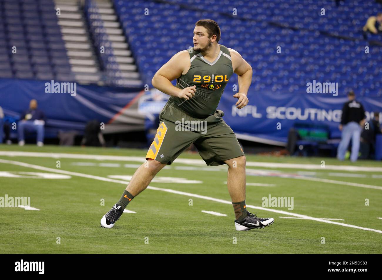 Notre Dame offensive lineman Zack Martin runs a drill at the NFL ...