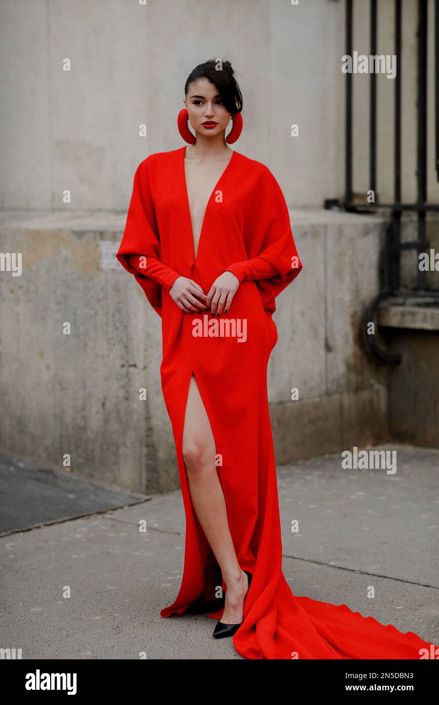 Street style, Cassandra Cano arriving at Stephane Rolland Spring Summer ...