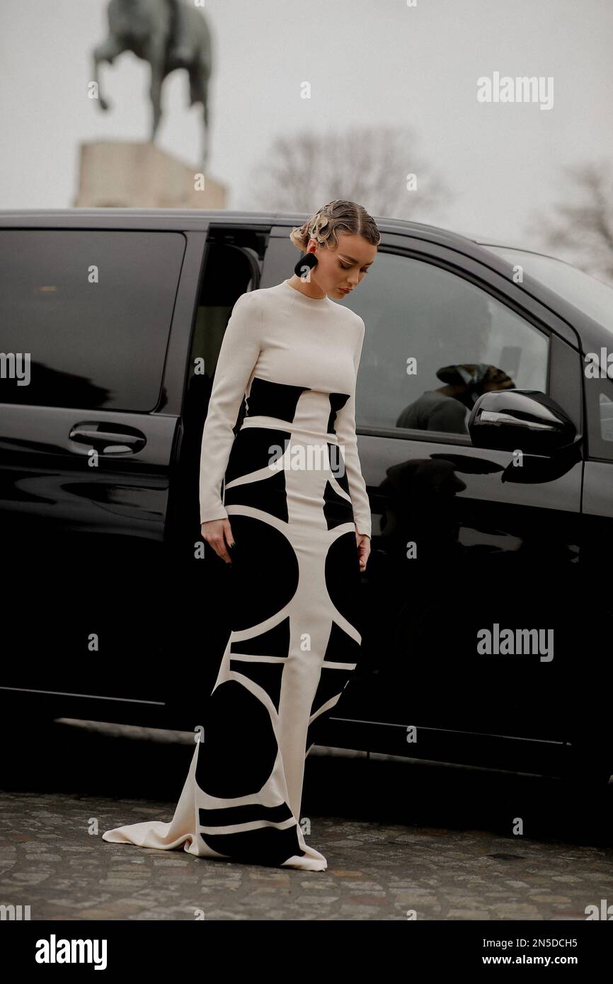 Street style, Romane Innc arriving at Stephane Rolland Spring Summer ...