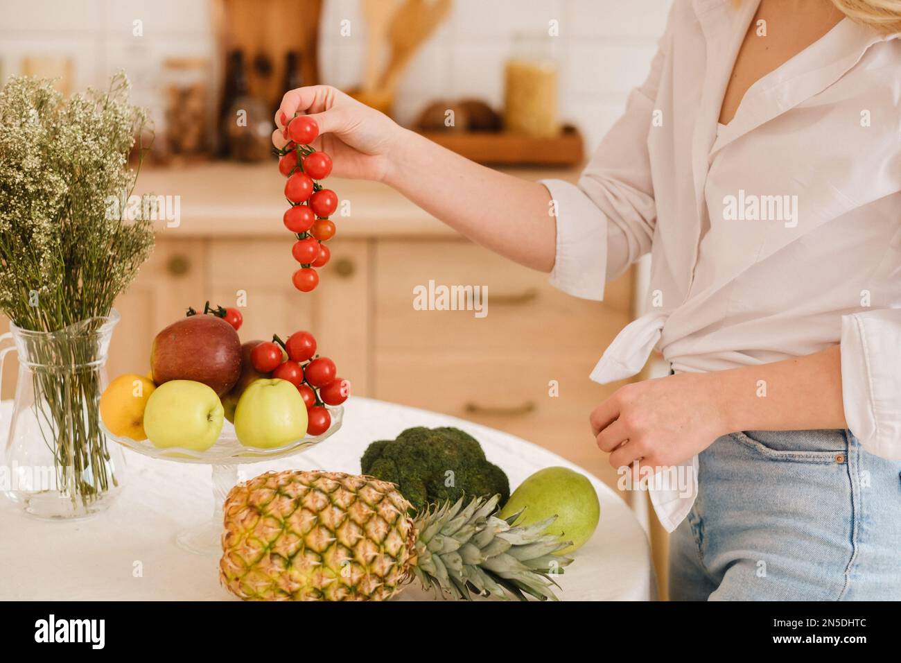 Hostess table hi-res stock photography and images - Alamy