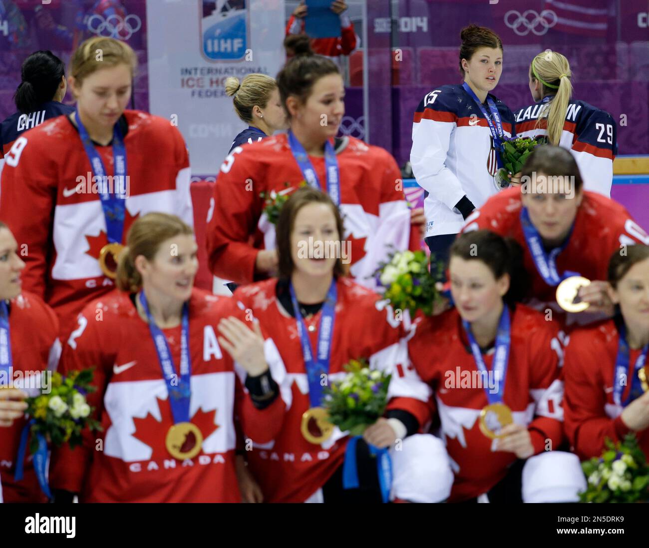 Anne Schleper of the United States (15) and Brianne McLaughlin (29 ...
