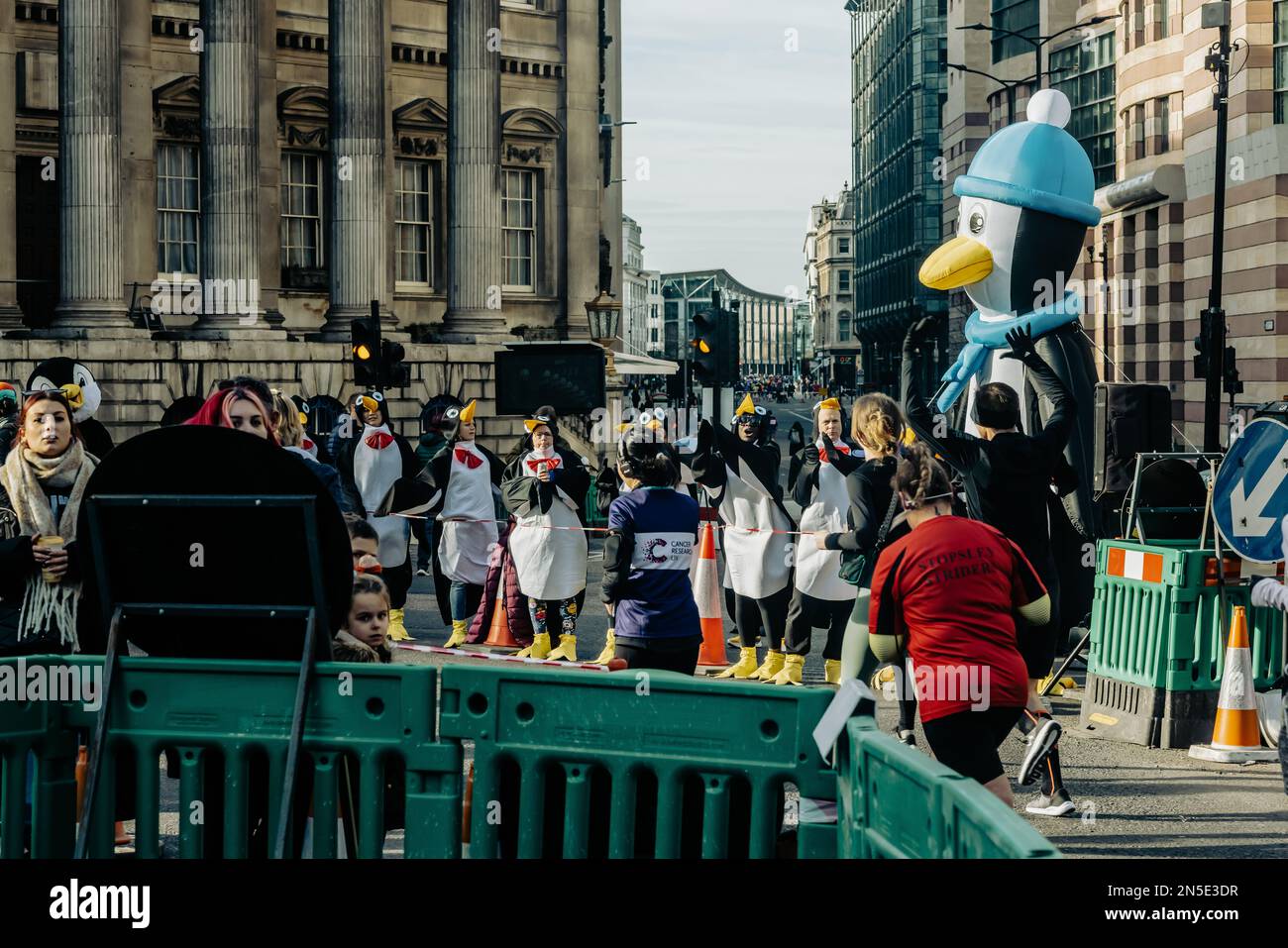 London Cancer Research Run Stock Photo - Alamy