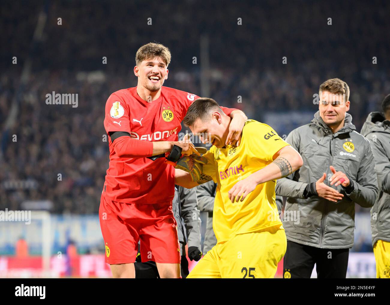 final jubilation DO, left to right goalwart Gregor KOBEL (DO), Niklas SUELE (Sule)(DO) Soccer ...