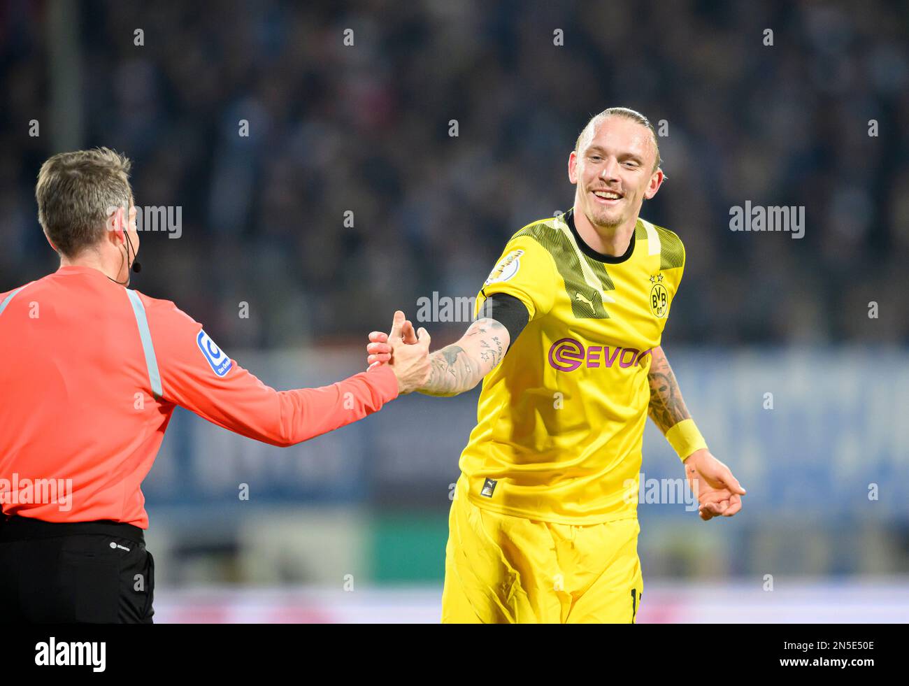 Fair play soccer hi-res stock photography and images - Alamy