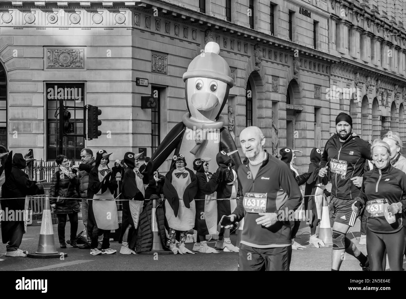 London Cancer Research Run Stock Photo - Alamy