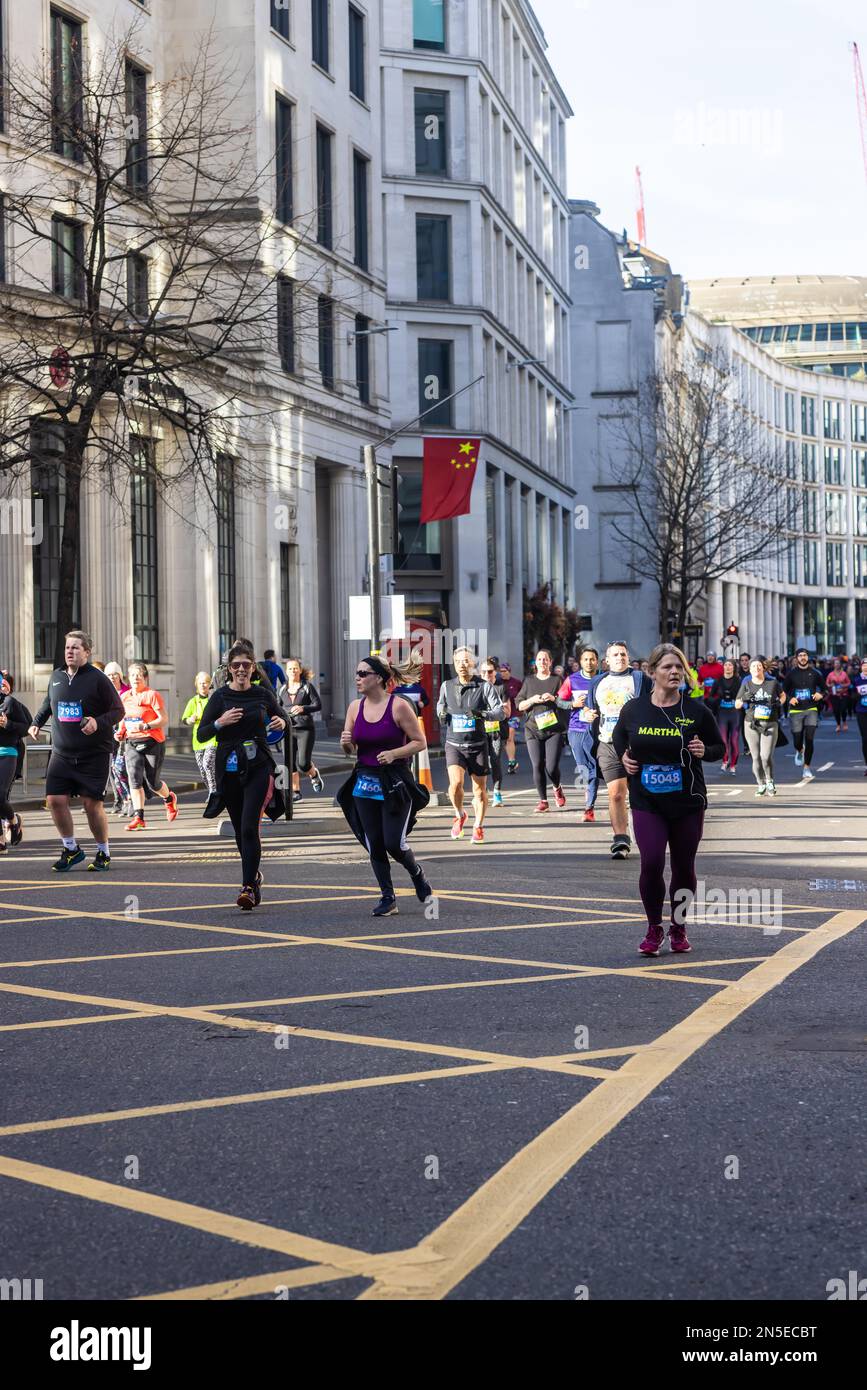 London elizabeth line photos hi-res stock photography and images - Alamy