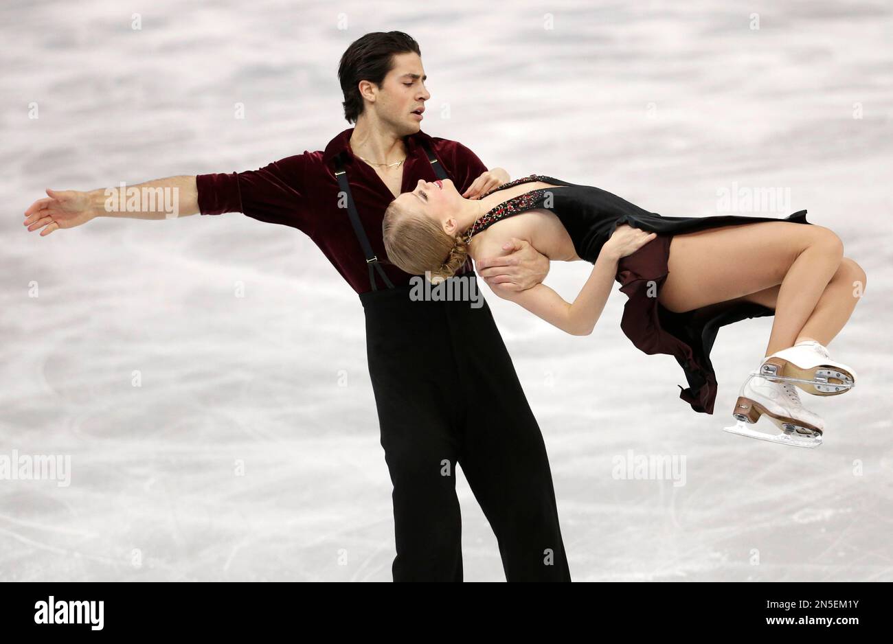 Kaitlyn Weaver and Andrew Poje of Canada compete in the ice dance free ...
