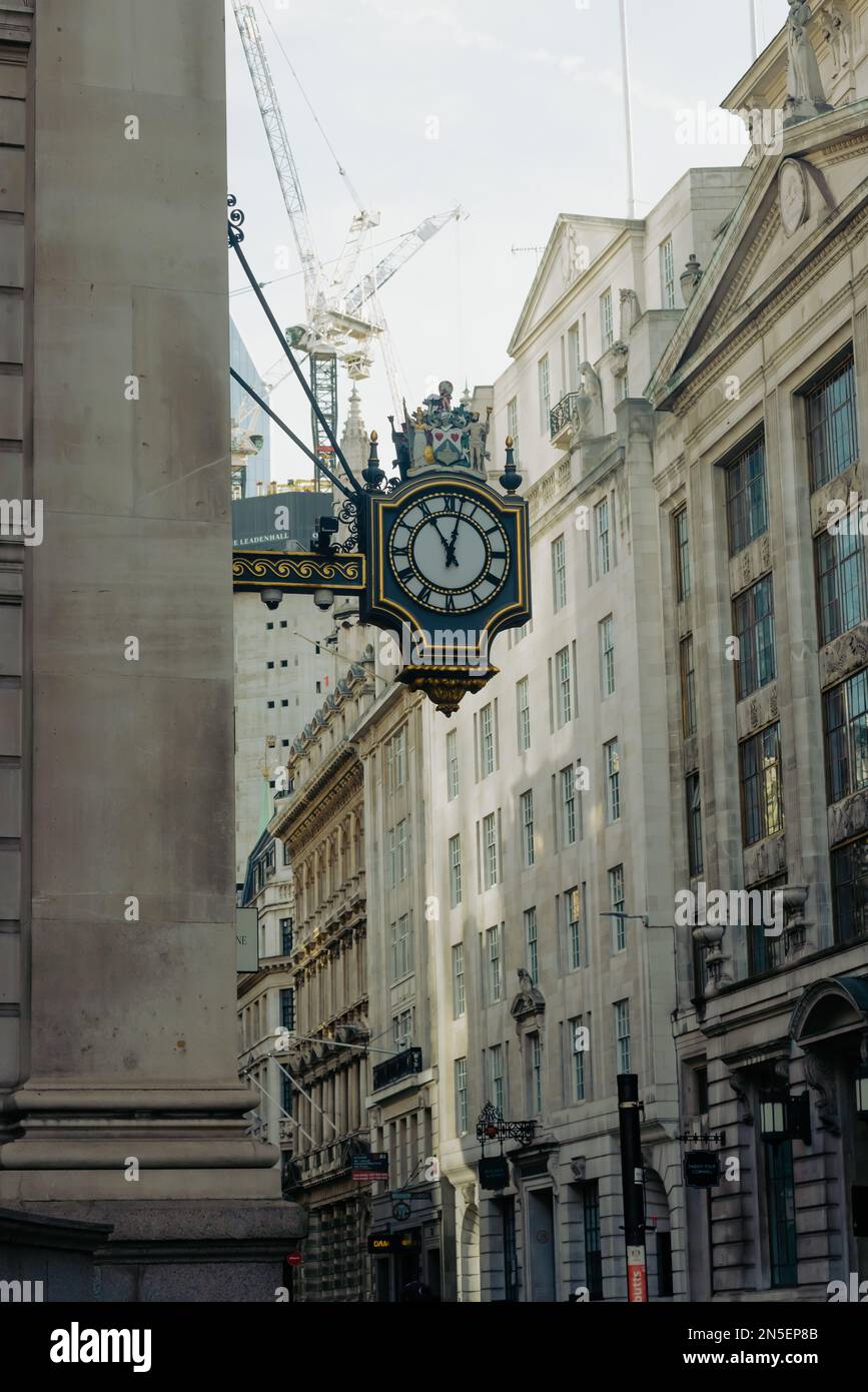 St george dragon logo hi-res stock photography and images - Alamy