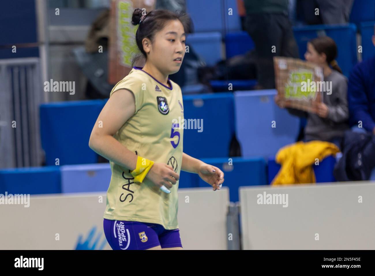 Wang simin hi-res stock photography and images - Alamy