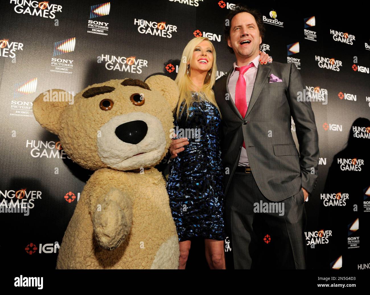 Jamie Kennedy, far right, and Tara Reid, cast members in the spoof film ...