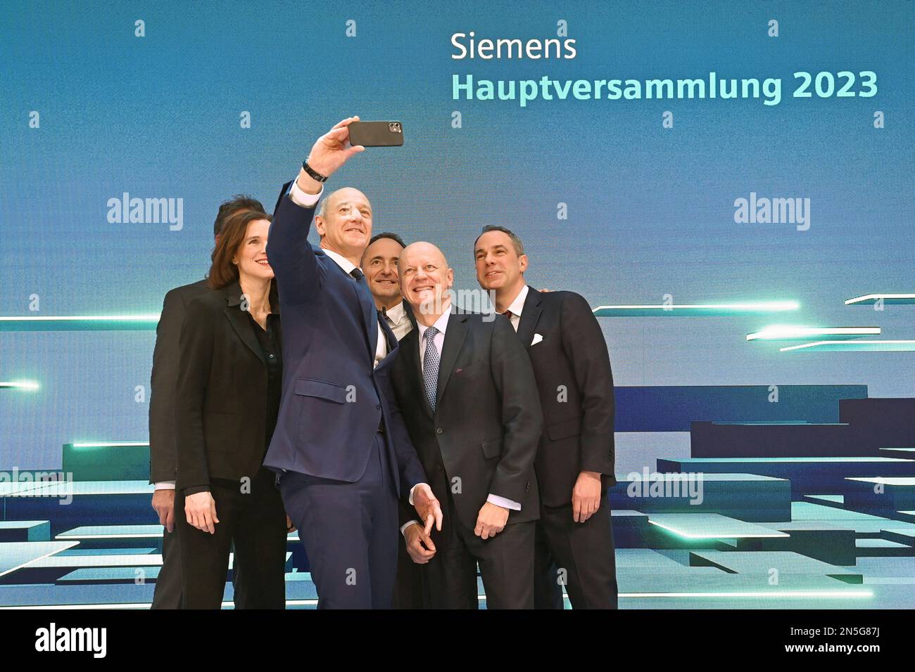 Munich. 9th Feb, 2023. Mnagement Board: from left: Matthias REBELLIUS ...