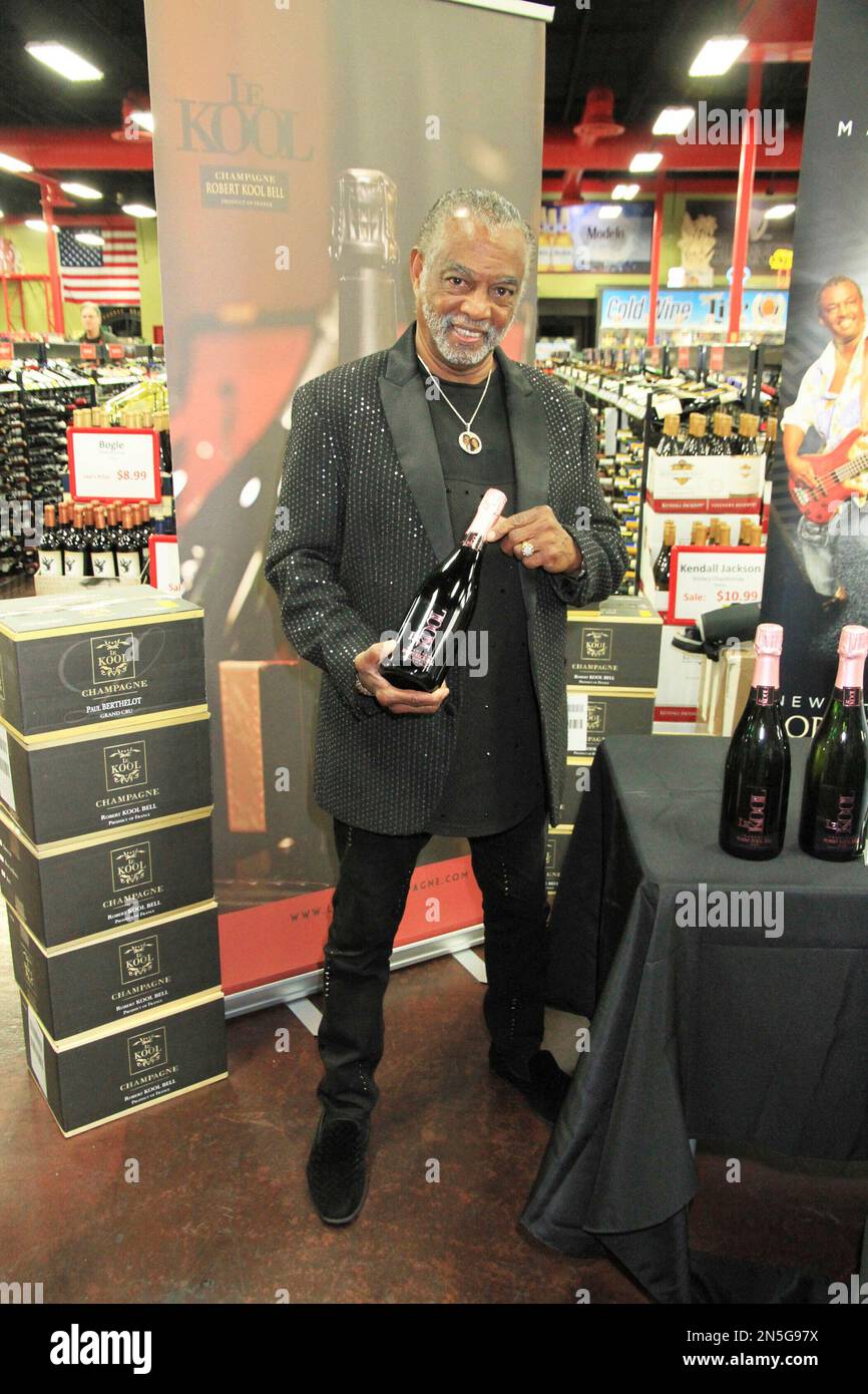 Photo by: Raoul Gatchalian/STAR MAX/IPx 2023 2/8/23 Robert Kool Bell of ...