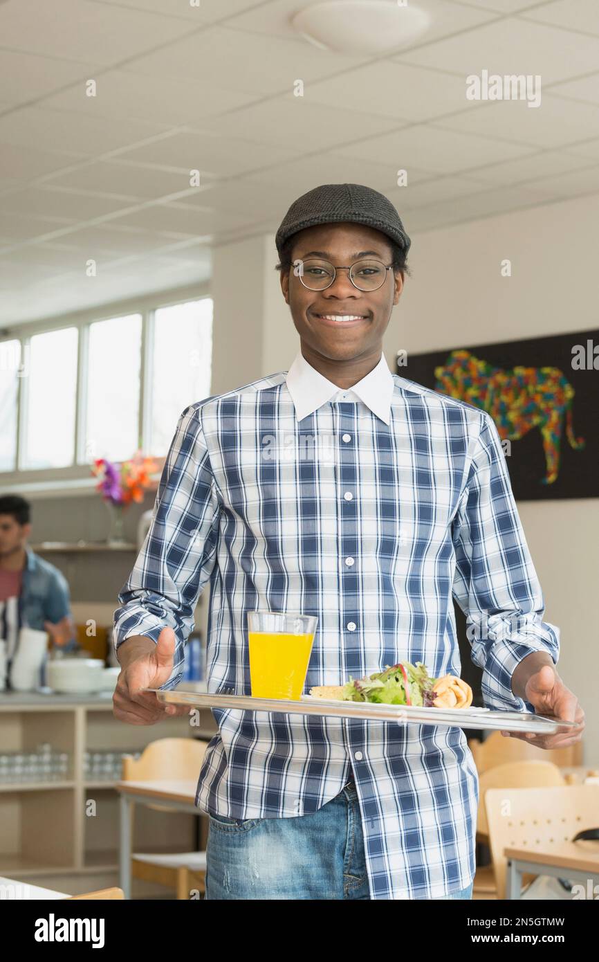 University canteen food men hi-res stock photography and images - Alamy