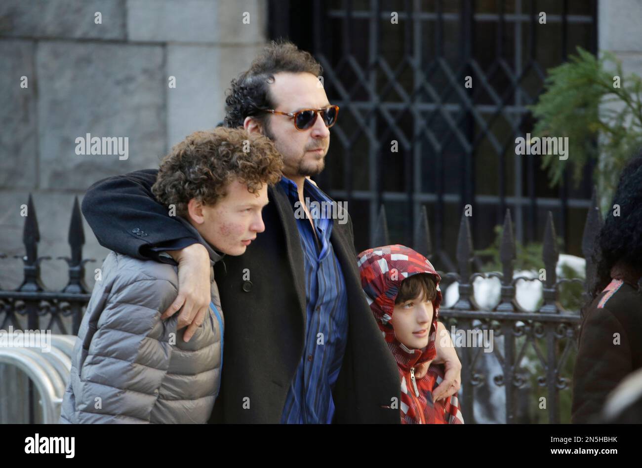 David Bar Katz, center, a friend of actor Philip Seymour Hoffman ...