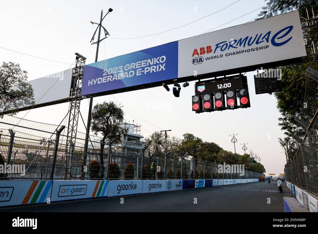 Illustration, preparation of the track during the 2023 Hyderabad ePrix ...