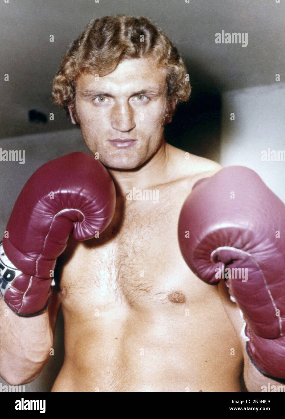 British Heavyweight Champion Joe Bugner, pictured during a training ...