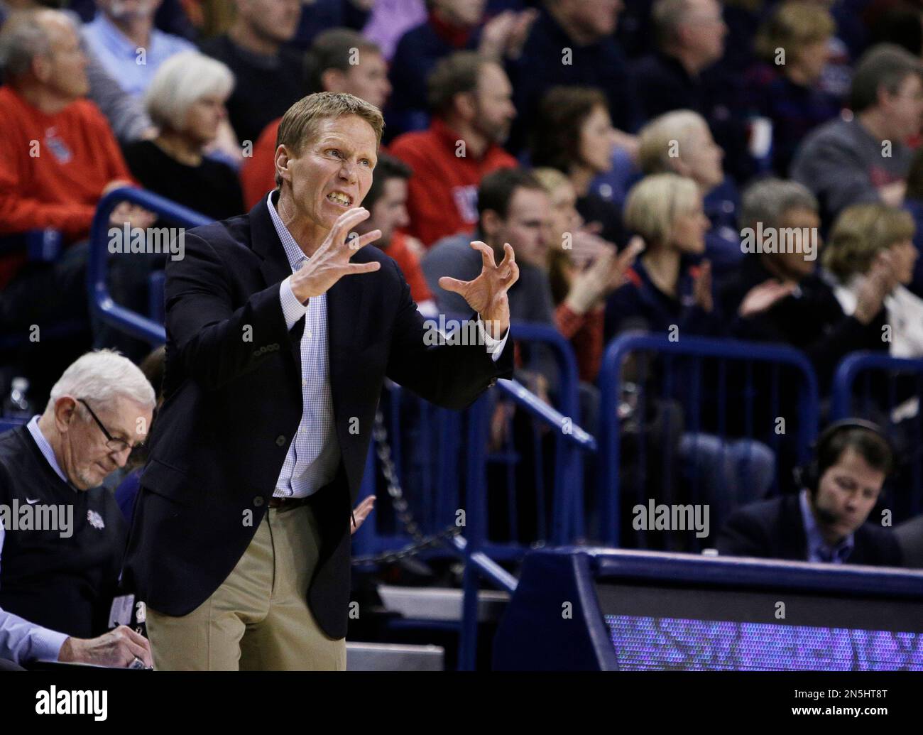 Gonzaga's Head Coach Mark Few instructs his team during the first half ...